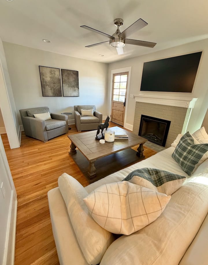 Coastal Cottage Comfort - Abilene, TX