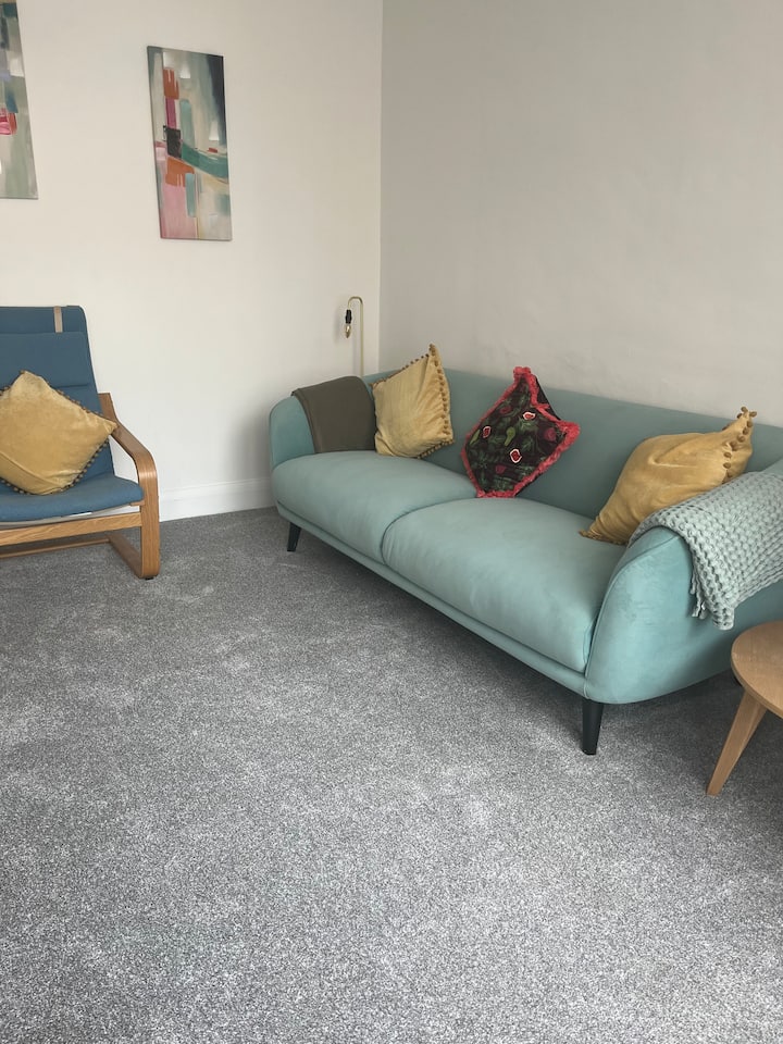 Twenty Eight - Redcar