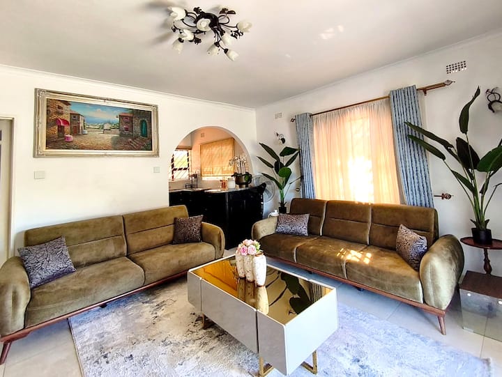 Marlborough Guesthouse | Pool | Backup Power| Wifi - Harare