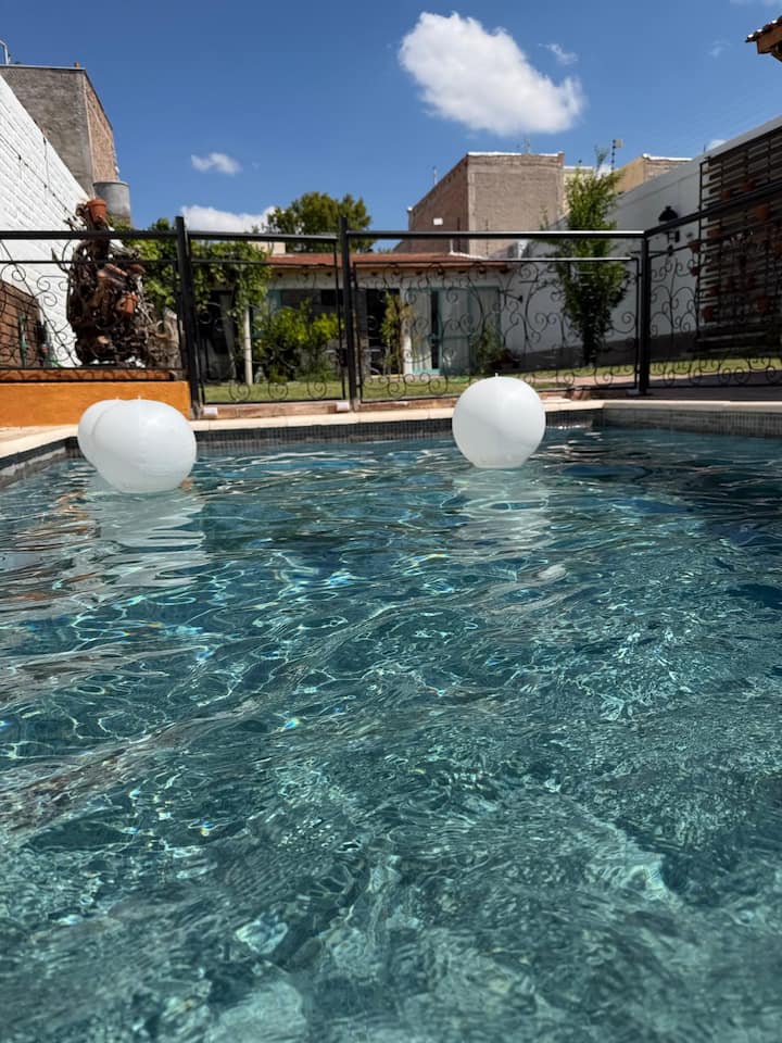 6-guest Unit In Estate W/gourmet Kitchen + Pool - Mendoza