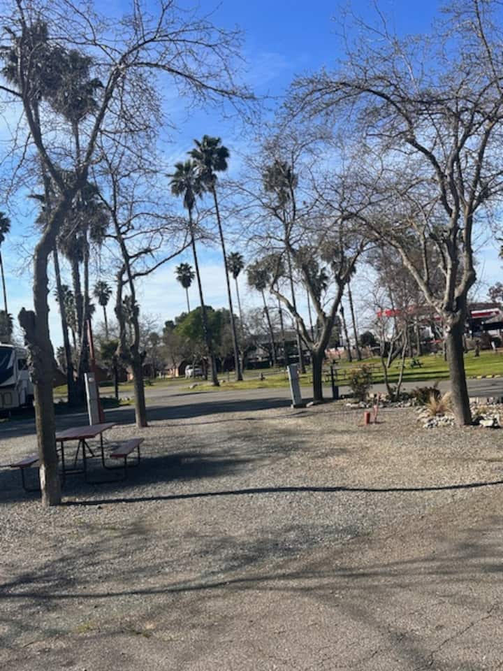 30 Amp Full Hook-up Rv Site! - Davis, CA