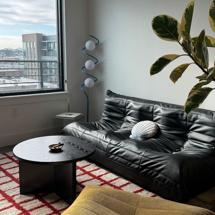 Sunny & Stylish Apartment | Scott’s Addition - Richmond, VA