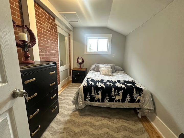 The Happy Hideout - Cornwall