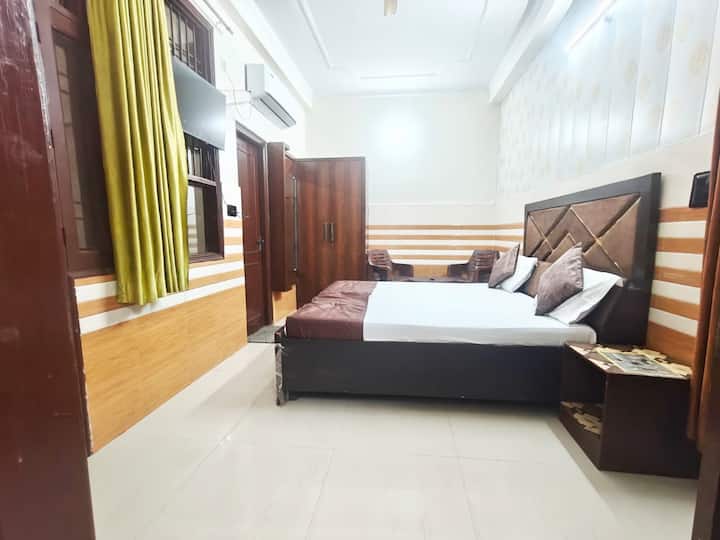 Paradise Villa “Near Prem Mandir” - Vrindavan
