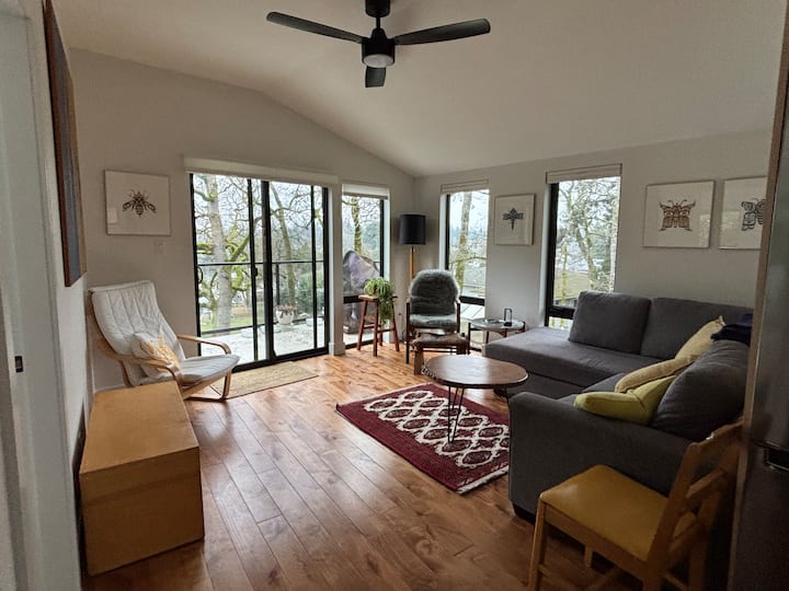 Saanich Guest House - 빅토리아