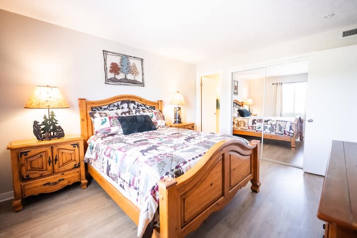 Bearland Getaway/freeparking/gatlinburg/sleeps6 - 加特林堡