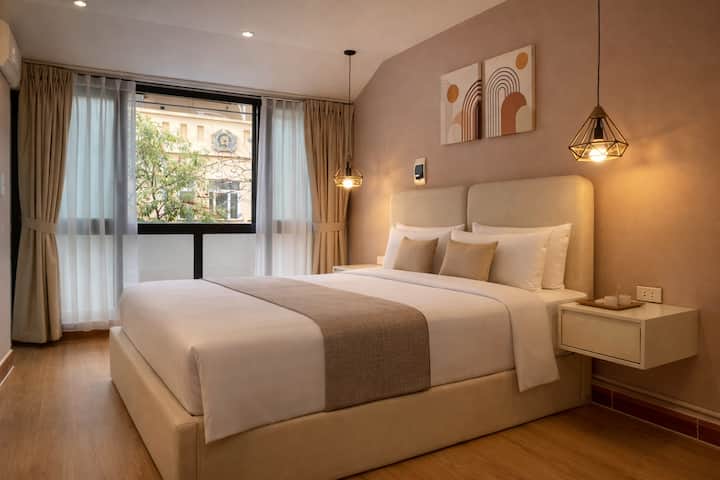 Duplex 3 Beds 2 Baths | Beer Street | Old Quarter - China