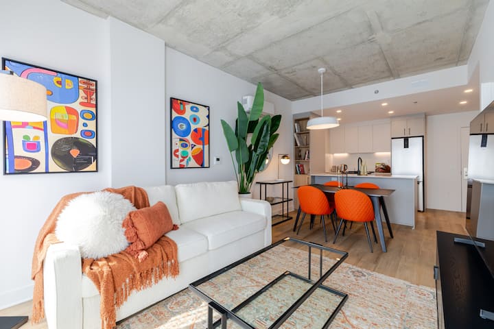 Spacious 1br Condo In The Heart Of Old Montreal - Montreal