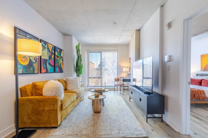 Upscale 2br | Walk To Old Port & Downtown - Montreal
