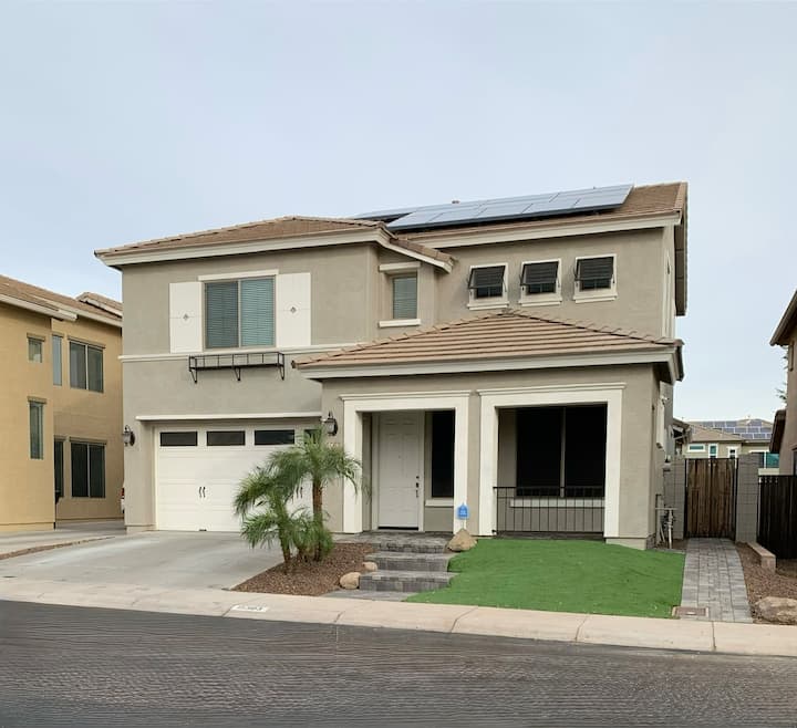 Beautifully Spacious 5 Bedroom Home! - Sun City West, AZ