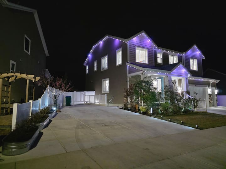 Entire Basement Apt | Sleeps 6 | 3 Parking - Vineyard, UT