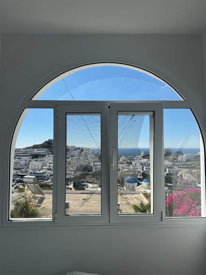 Στην καρδιά της Χώρα στην Ίο. - İos