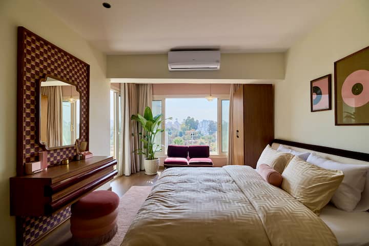 Royal Rhythms/ Zamalek Garden Loft - Cairo