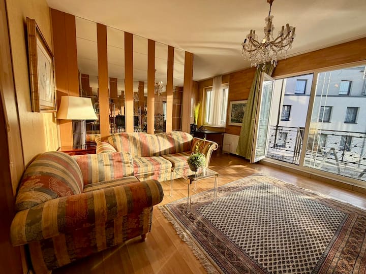 Helle 3 Zimmer Wohnung - Düsseldorf