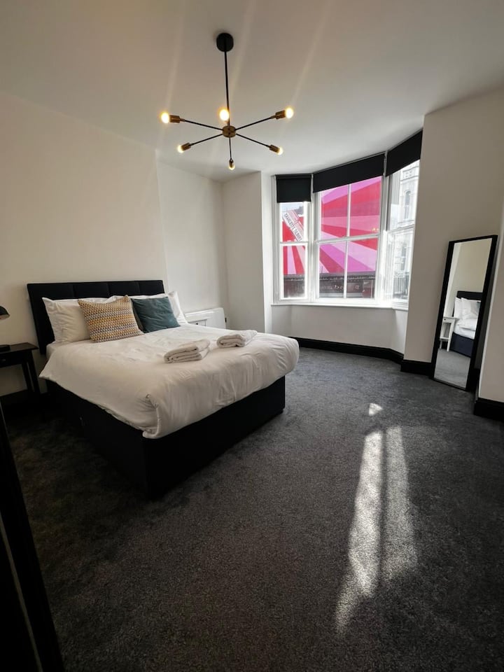 Jewel In The Laines (Heart Of Brighton) - Brighton