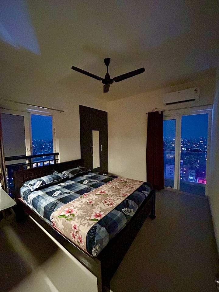 Sky Stay At 14th Floor 4bhk - 첸나이