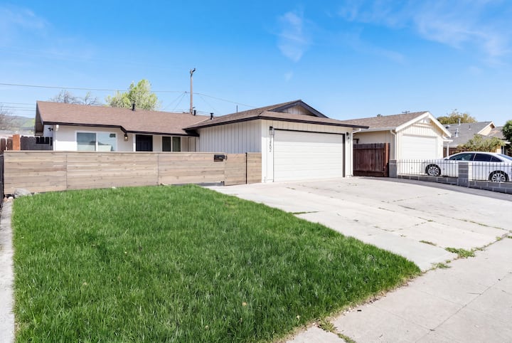 Monthly Stays | Remodeled Home | Office | Parking - San Jose, CA
