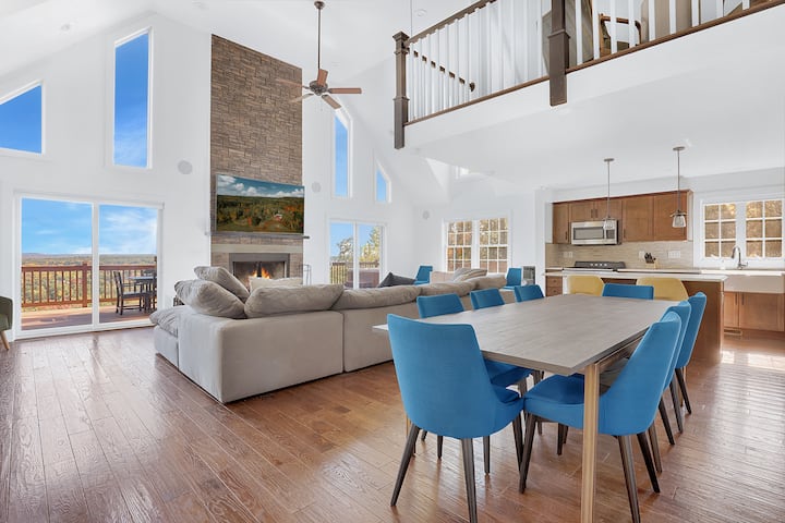 Kingston Ridge Chalet - Hot Tub & Pool - Woodstock, NY