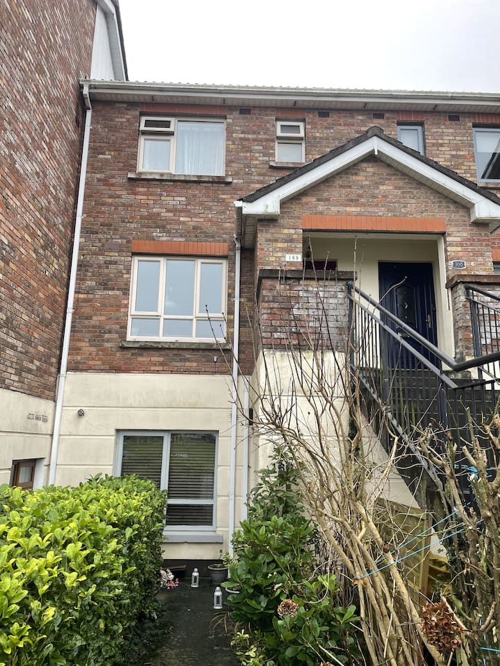 Cosy 3 Bedroom Home - Maynooth