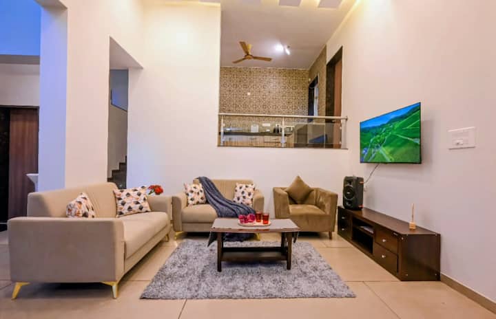 Villa No. 7 ~ A Thoughtfully Designed 3bhk Villa - Lonavla