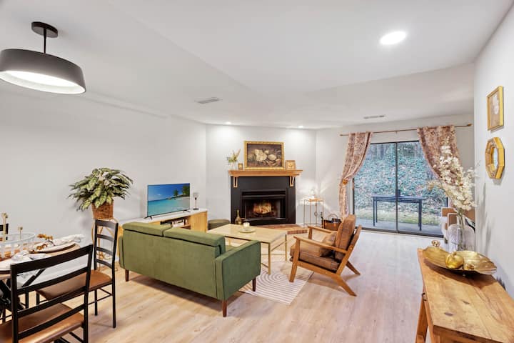 A Peaceful Alpharetta Alcove - Alpharetta, GA