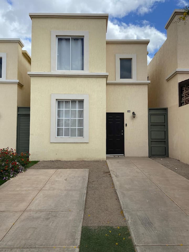 Casa Cercana Al Cas De Visa Y Hospitales - Hermosillo