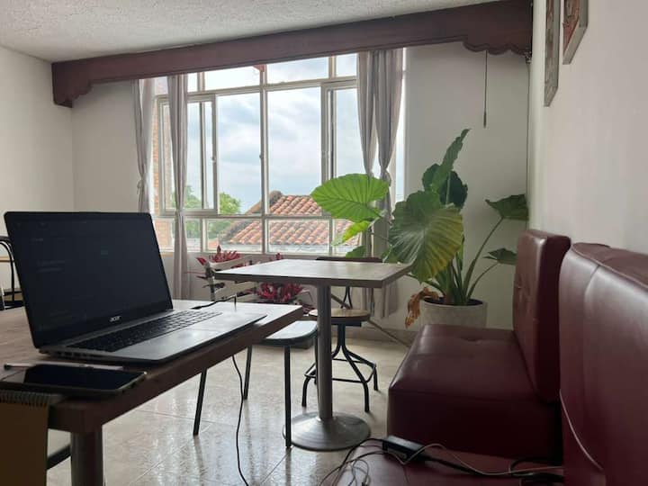 Acogedora Casa En Barrio Central De Cali - Cali