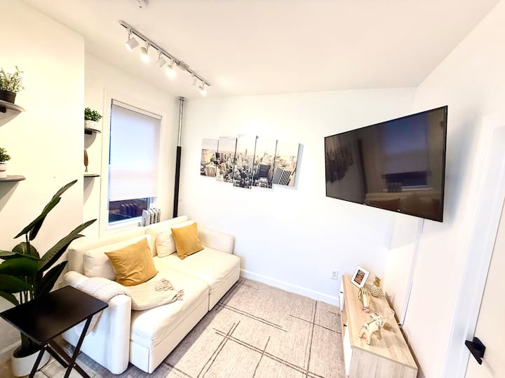 Modern 2br • 20 Min To Times Sq • Sleeps 6 - Manhattan, NY