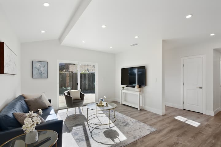 Colusa Residence: 4br 3ba Near Uc Davis - Davis, CA