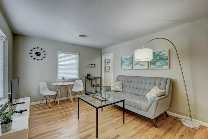 Peaceful Suite In The Village.
Private Access! - Uptown Oklahoma City - Oklahoma City