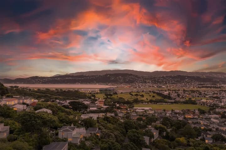 Coastal Comfort By Airport,1br With Stunning Views - Wellington, New Zealand