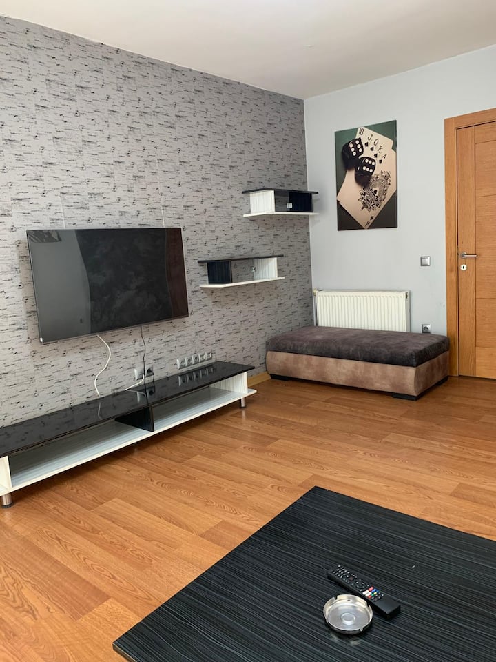 Sıhhiye'de Metro Yakınında 1+1 Mutfaklı Daire - Ankara