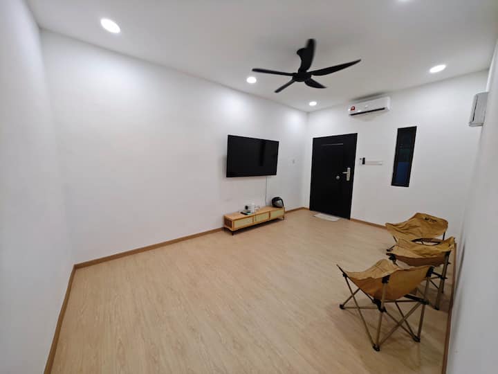 Modern 3br Terrace | Kulai Area | Warm Home - Kulai