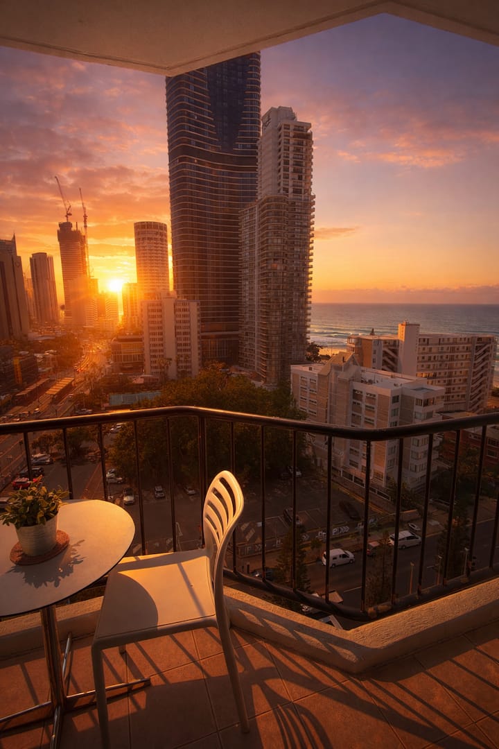 Oceans Eleven - Surfers Paradise