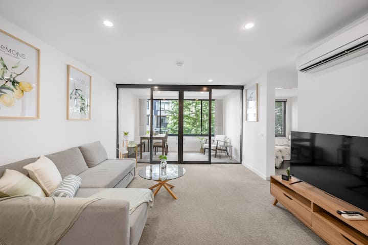 @Elegant 2br In Turner | Parking, Gym & Near Anu - Canberra
