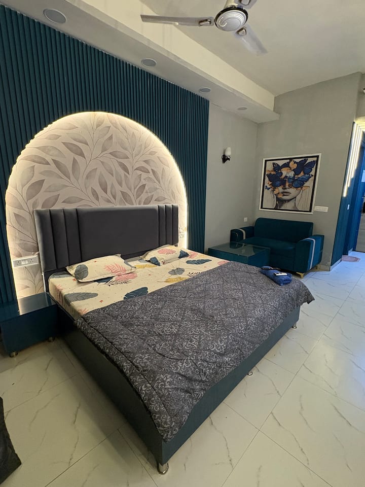 The Skyline Suite - Noida