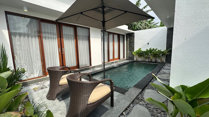 Villa Pribadi Modern 2 Kamar Tidur Private Pool - Denpasar