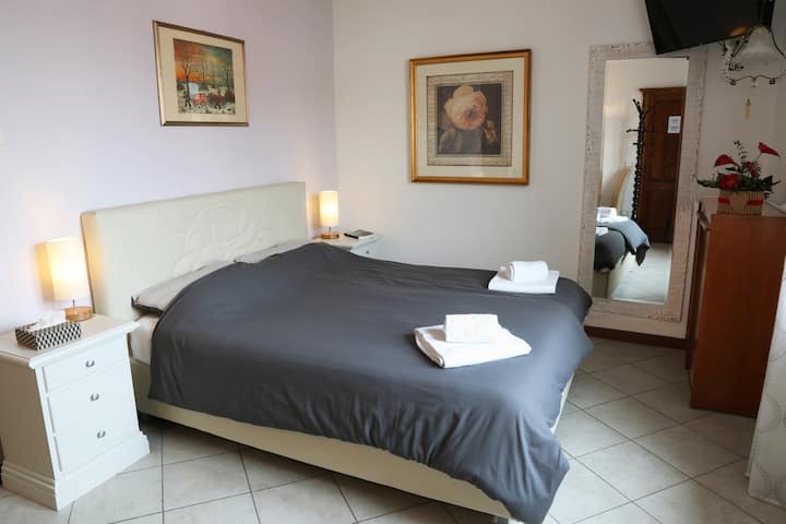 Timetofreedom Zimmer Chiaretto - Peschiera del Garda