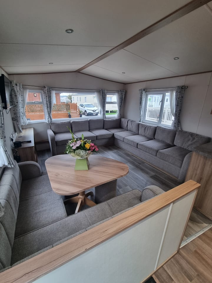 Coop 129 Golden Sands Holiday Park - Towyn