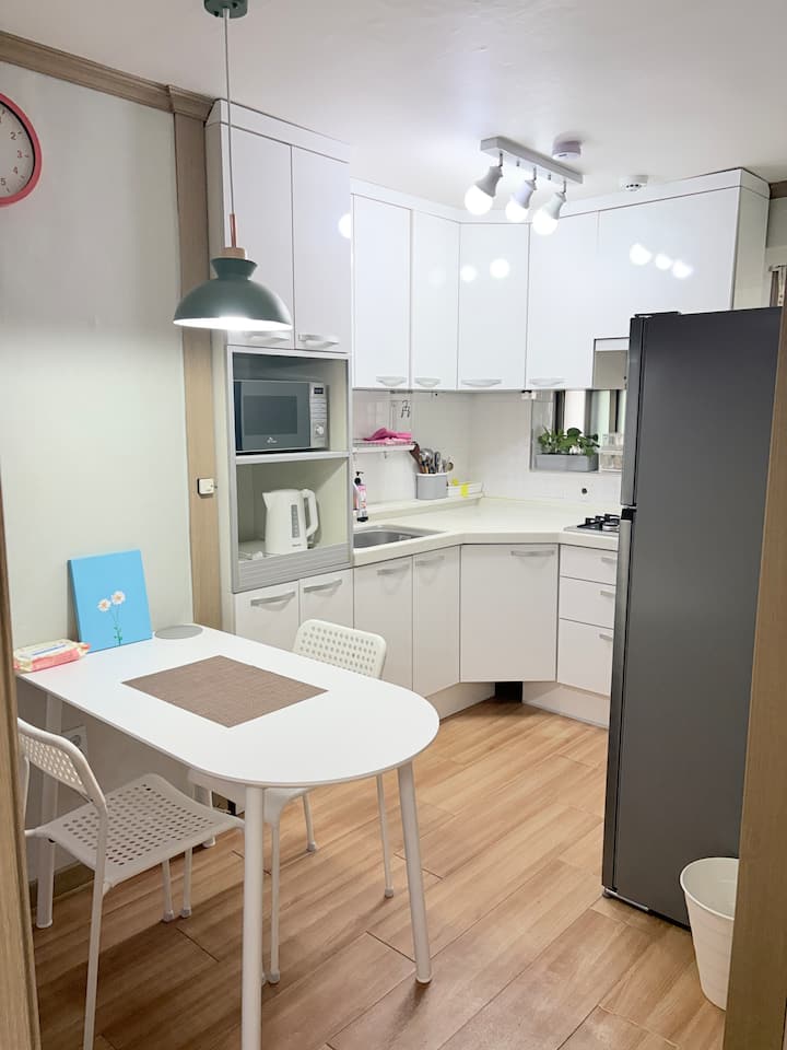 Dream Stay(blue) (2호선_서울대입구역/snu Station) - Seoul