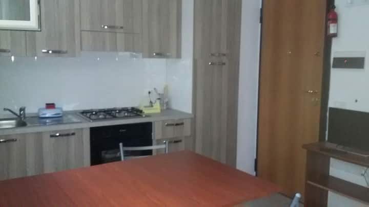 Bilocale Rosso Vicino Al Mare - Soverato