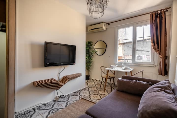 Boutique Tower: 2br Multi-level Stay - İstanbul