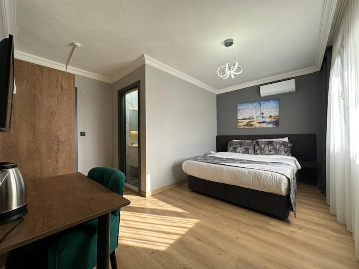 Oda-kahvaltı Dahil Konaklama - Manisa