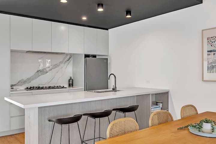 Home In The Heart Of Clayton - Notting Hill