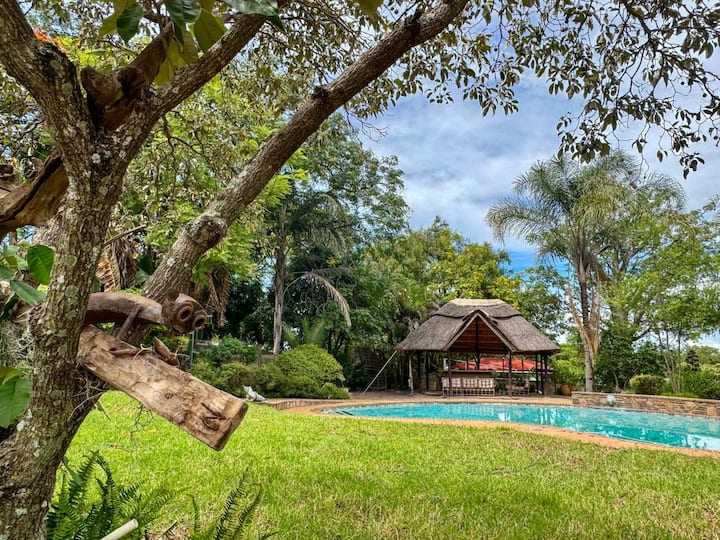 Farrer Guest House - House - Harare