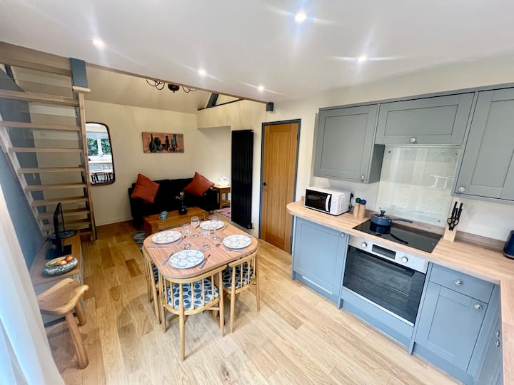 Detached Small House In Eardisland Village - Leominster