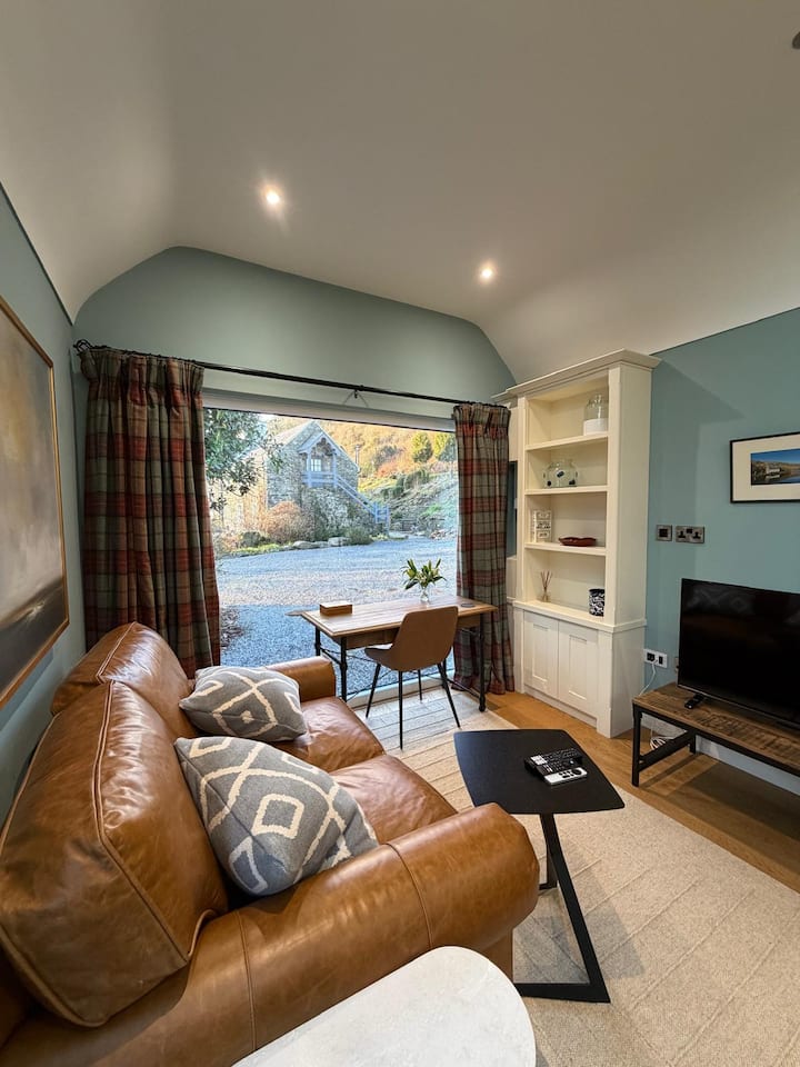 Fáilte Go Teachín Atlas. - Clonakilty