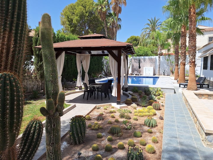 Chalet Kathia Minigolf. - El Palmar