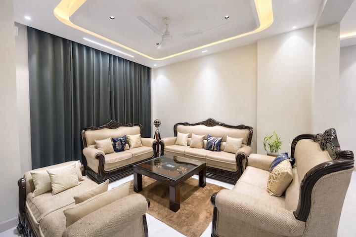 Evora House • 3bhk • Airport Rd • Family & Groups - Sahibzada Ajit Singh Nagar
