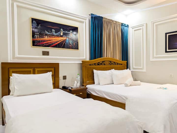 1bhk Delux Room|wifi|near National Stadium•safe - Karachi